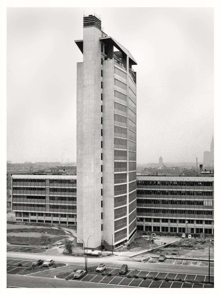 Éric Tabuchi dans "l'antre du savoir" - Expositions Photos